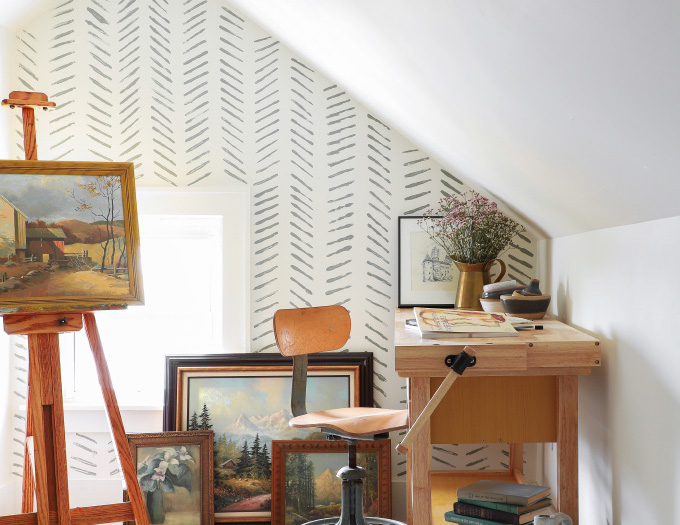 BAYVIEW BARNHOUSE | LOFT Before + After with DIY painted wall - I SPY DIY