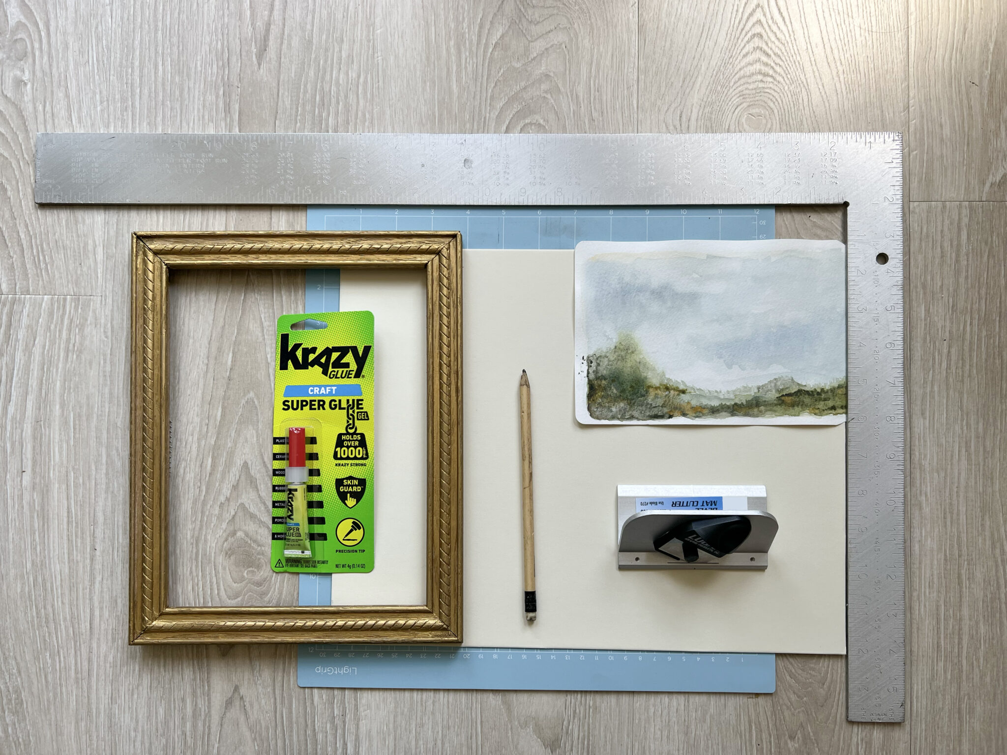 DIY Gold Frame Using Glue & Custom Cut Mat - I SPY DIY
