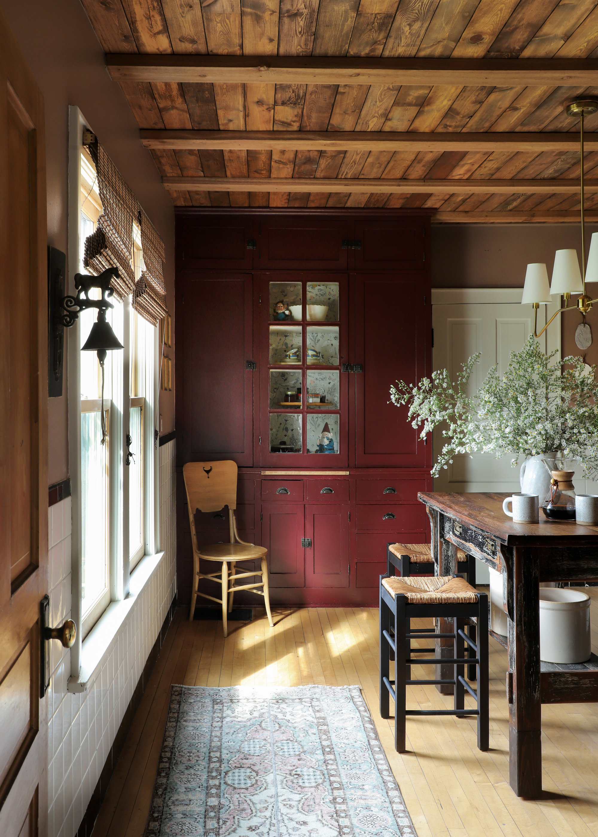 Makeover By Monday | English-Inspired Kitchen Makeover - I SPY DIY
