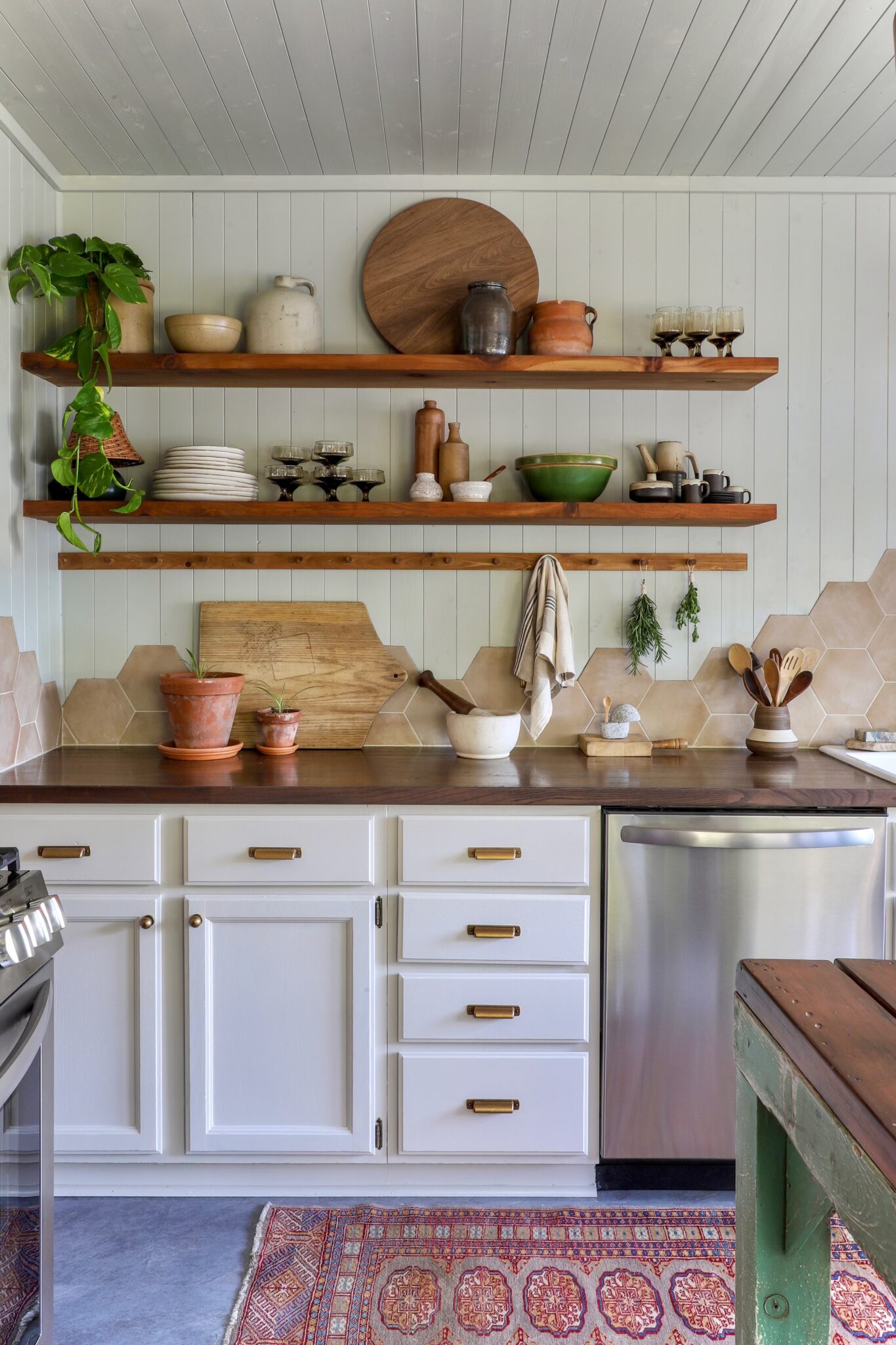 Makeover By Monday | 3-Day Venezuelan-Inspired Kitchen Makeover - I SPY DIY